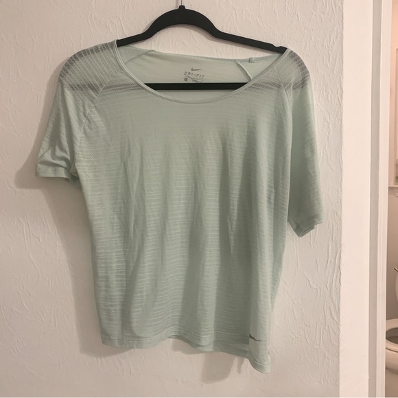 Nike | Tops | 52 Nike Sheer Mint Green Workout Yoga Athletic Tee ...